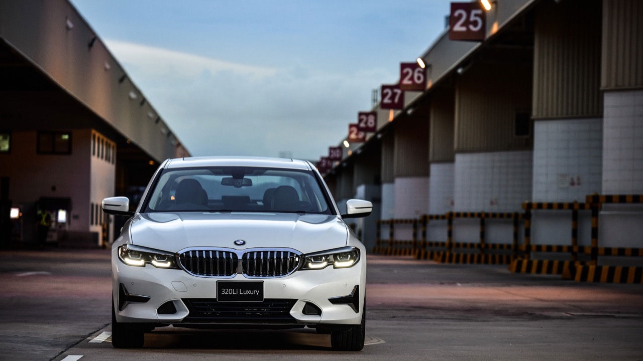 ประกอบมาเลย์ ราคาน่ารัก BMW เปิดตัว 320LI LUXURY รุ่นฐานล้อยาว