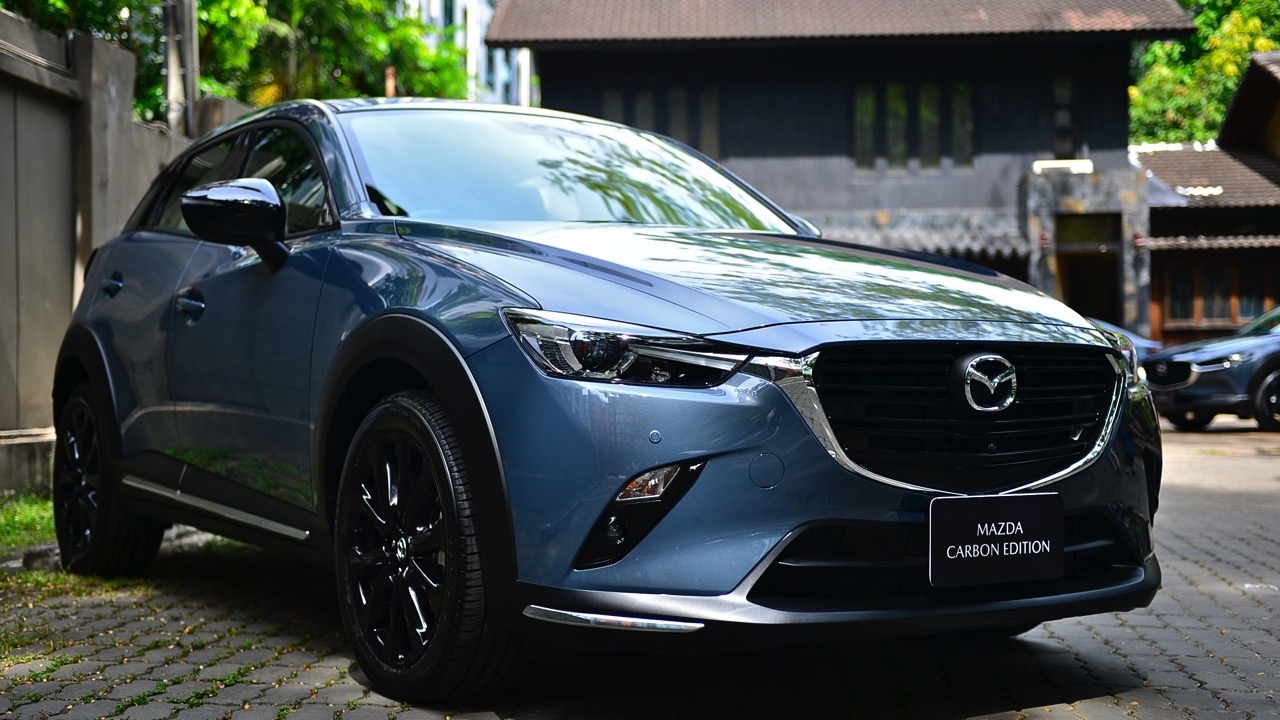 แมวเก้าชีวิต อย่างแหล่ม MAZDA CX-3 รุ่นพิเศษ COMFORT CARBON EDITION