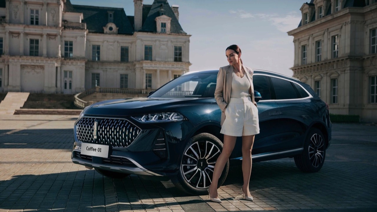 อย่างหล่อ ปลั๊กอินไฮบริด GWM WEY Coffee 01 มอเตอร์เพียวๆ วิ่งไกล 150 กิโลเมตร!