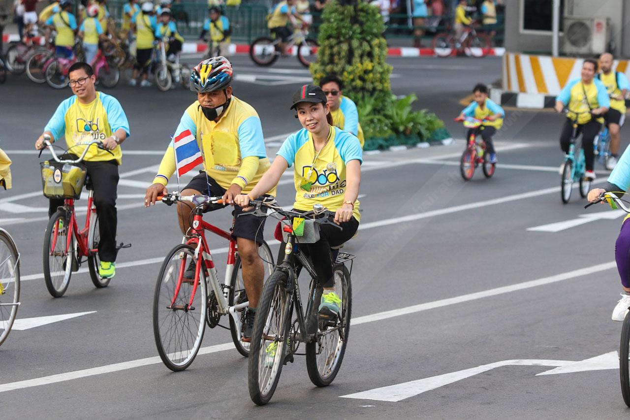 ภาพประวัติศาสตร์ทะเลจักรยาน! เก็บตกสีสันสาวสวย ความงาม Bike for Dad (ตอนจบ)