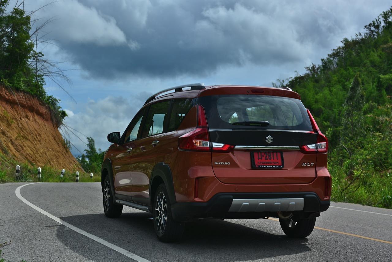 ถูกและดี มีแค่เธอคนเดียว ทดสอบ SUZUKI XL7 CROSSOVER 7 SEAT