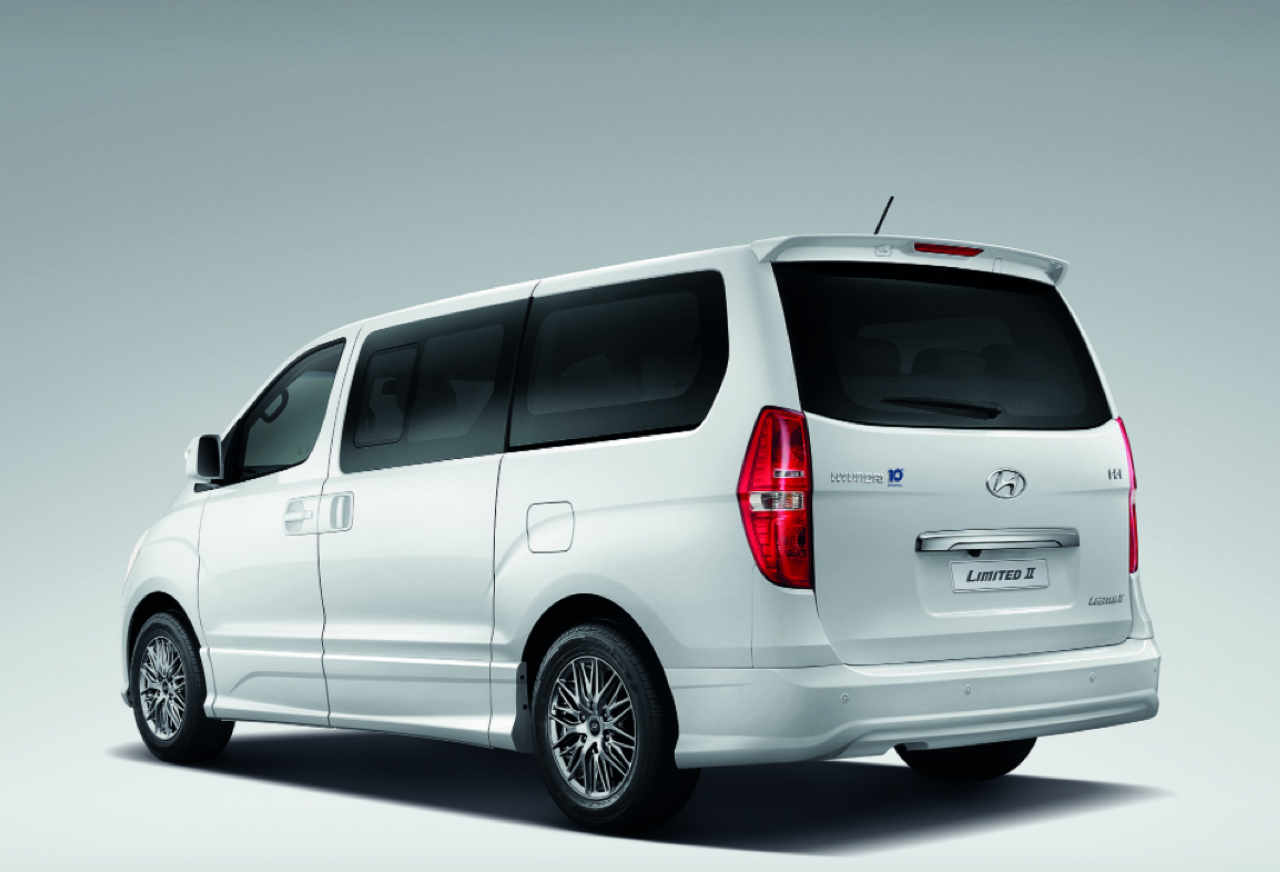 HYUNDAI H1 LIMITED II MPV เมื่อความหรูคู่ความอึด