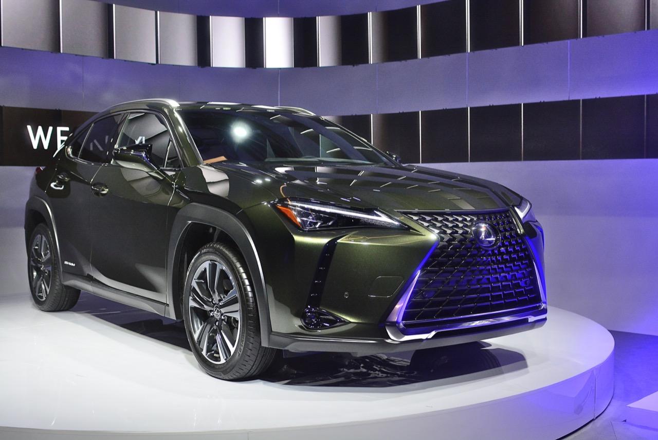 20 กิโล-ลิตร C-HR ว่าหล่อแต่ขอคันนี้ดีกว่า LEXUS UX250h ทดสอบทางไกลในสวีเดน
