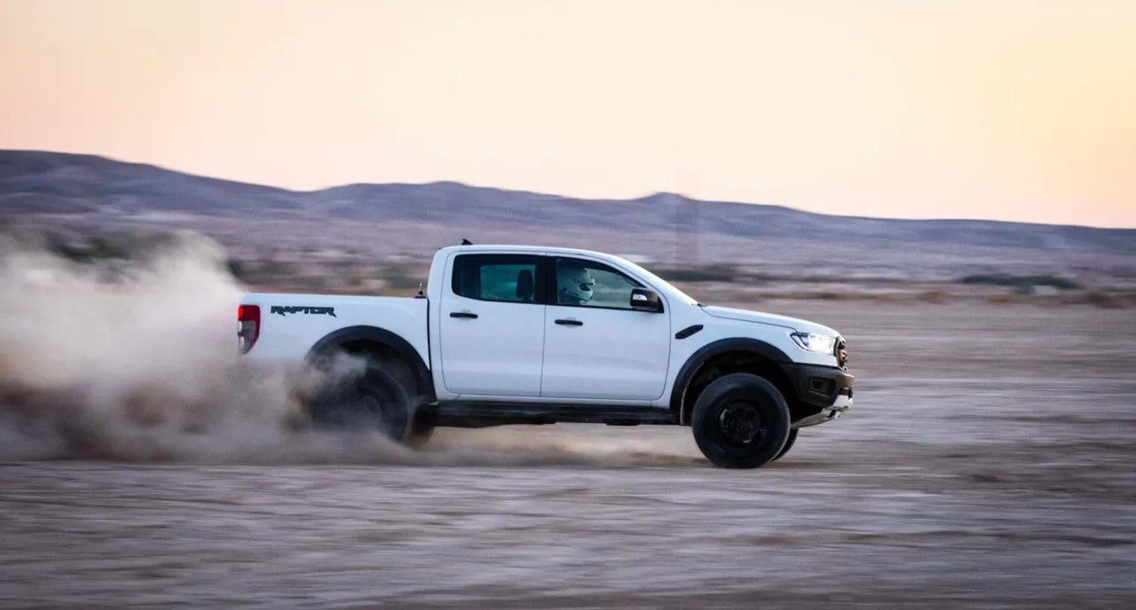 สิงหานี้ได้ขับ! FORD RANGER RAPTOR พร้อมส่งมอบลูกค้า