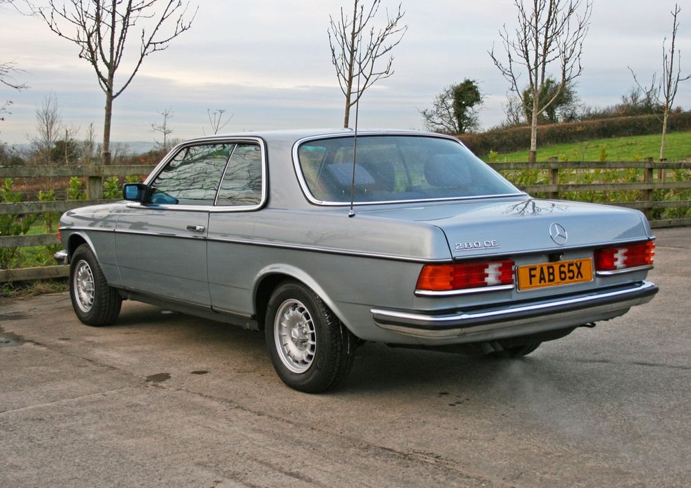 ย้อนอดีต ขุดกระดูกคุณอาตราดาว MERCEDES-BENZ W123 (C123 COUPE)