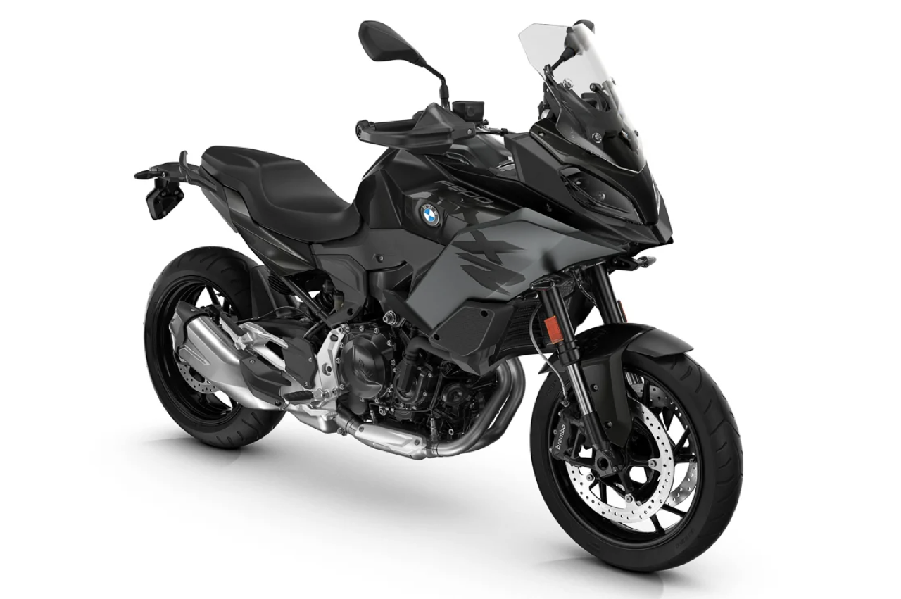 BMW เปิดตัวจักรยานยนต์ F900 XR DYNAMIC ROADSTER
