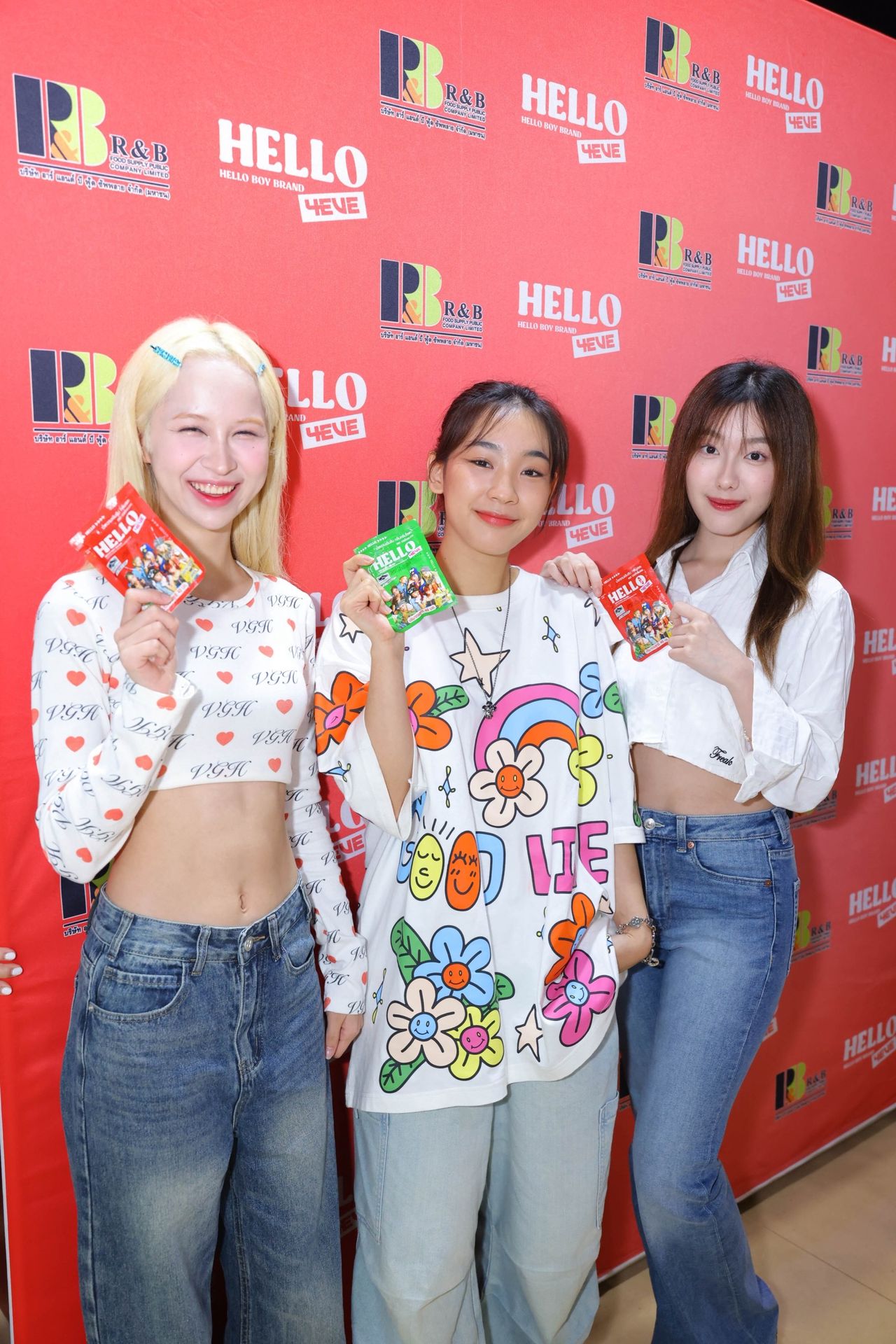 7 สาว 4EVE เปิดตัวธุรกิจแรกของทุกคน ในงาน Thaifex Anuga Asia