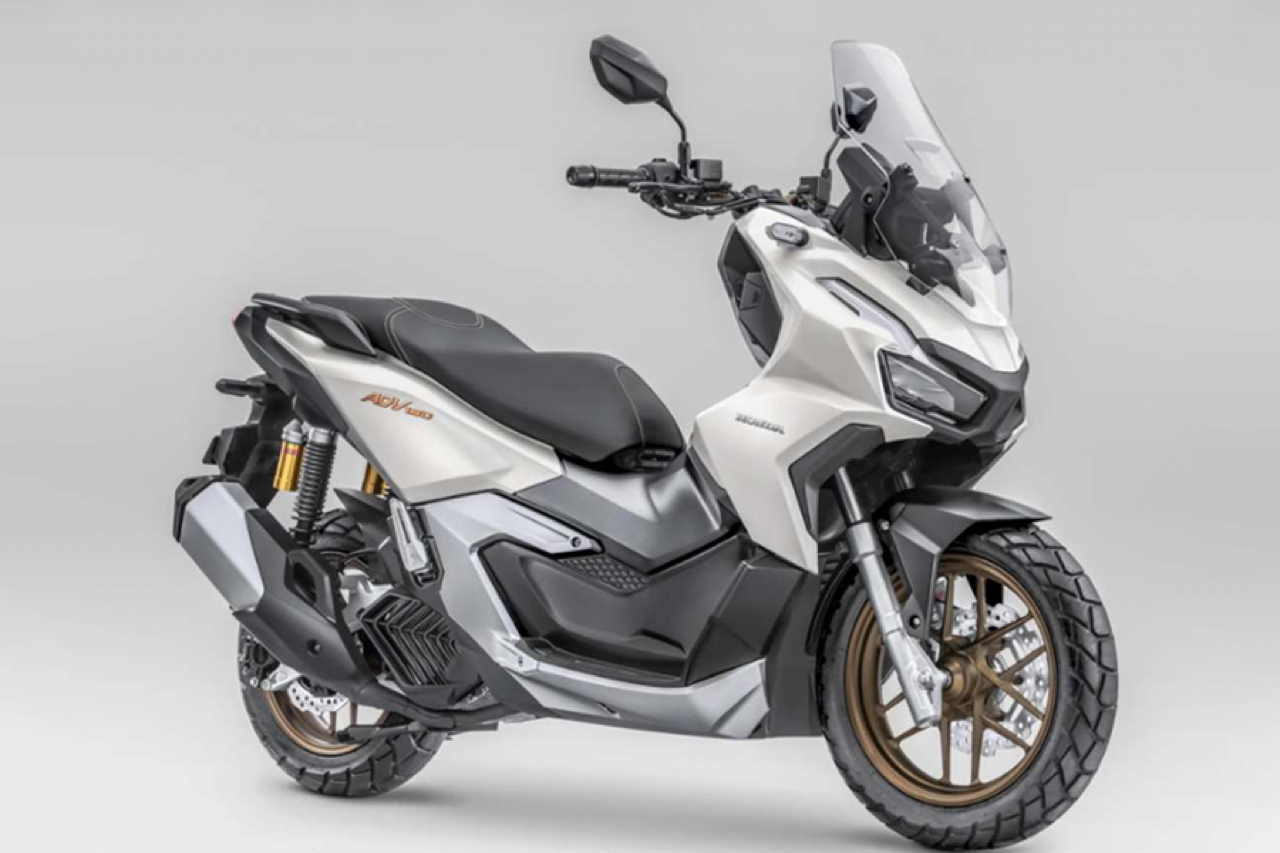 New Honda ADV160 จักรยานยนต์คนชอบลุย 9.9 หมื่นบาท