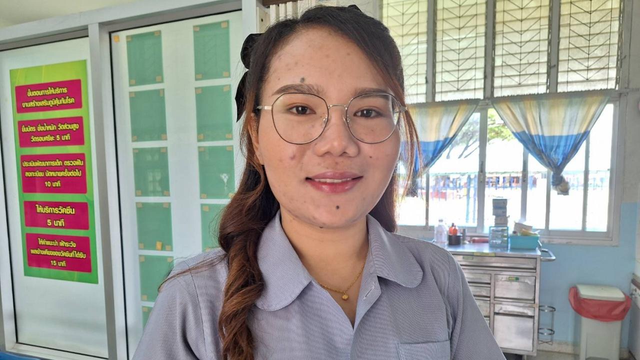 เปิดใจ "พยาบาลสาว" คลิปไวรัลร้องเพลงให้ผู้ป่วยติดเตียงฟัง จนซึ้งน้ำตาไหล