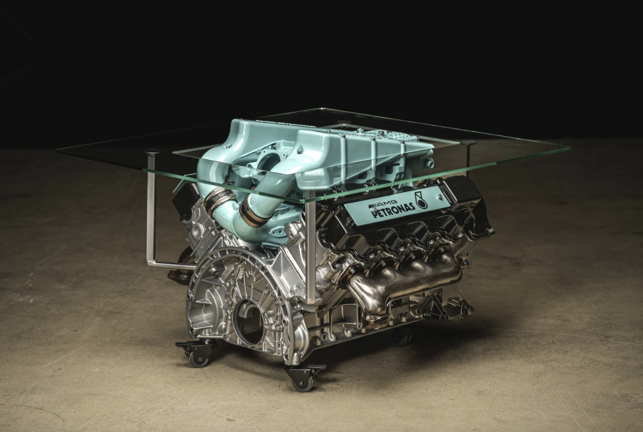 โต๊ะกาแฟ 641 แรงม้า! Mercedes-Benz AMG V8 M113 Engine