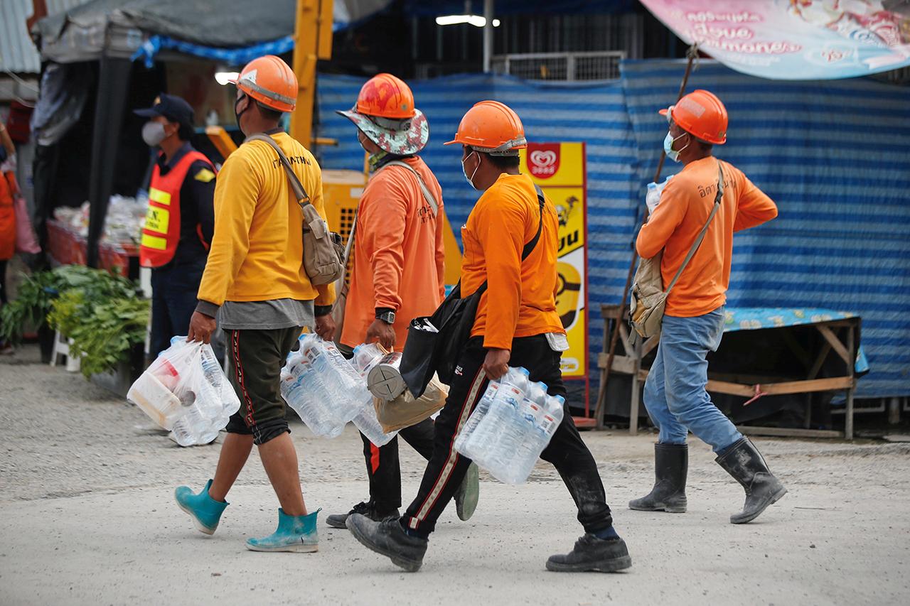 วิกฤติขาดแคลนแรงงาน เด็กเกิดน้อยคนชราเพิ่ม