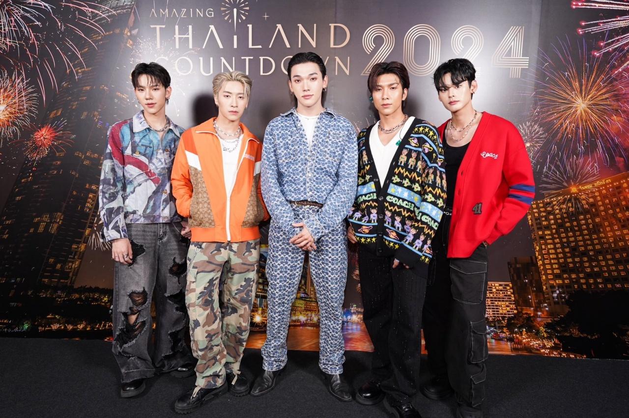 เริ่มแล้ว Jeff Satur นำทีมศิลปินโชว์เปิดเวที Amazing Thailand Countdown ...