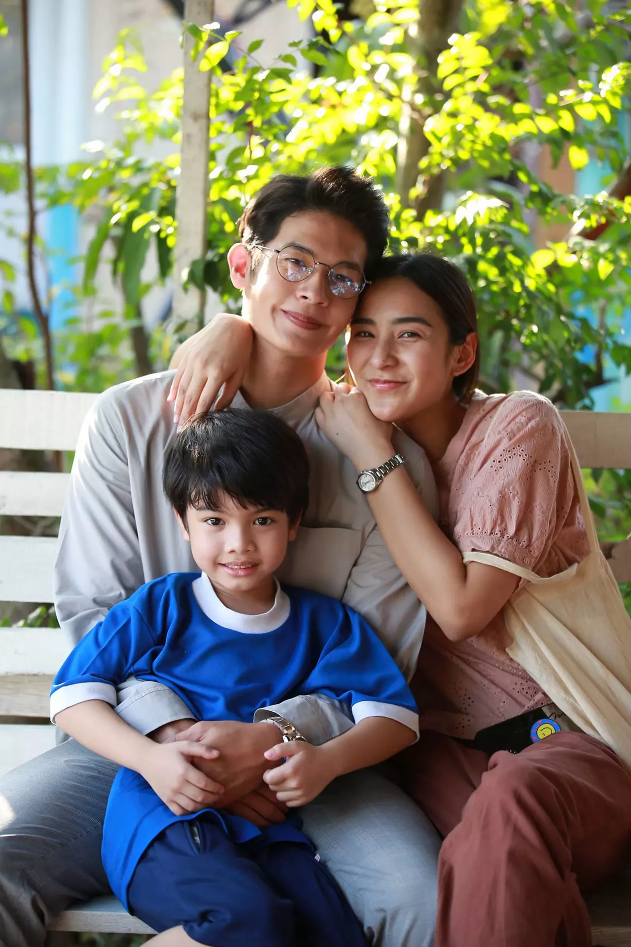 Ken Theeradeth Wonpuapan Family