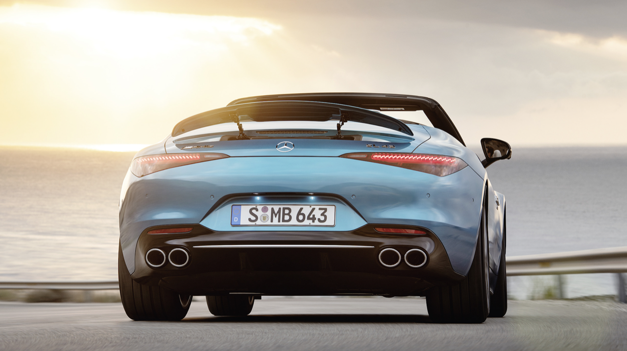 ประกอบนอกราคาน่ารัก! มาแล้ว Mercedes-AMG SL43