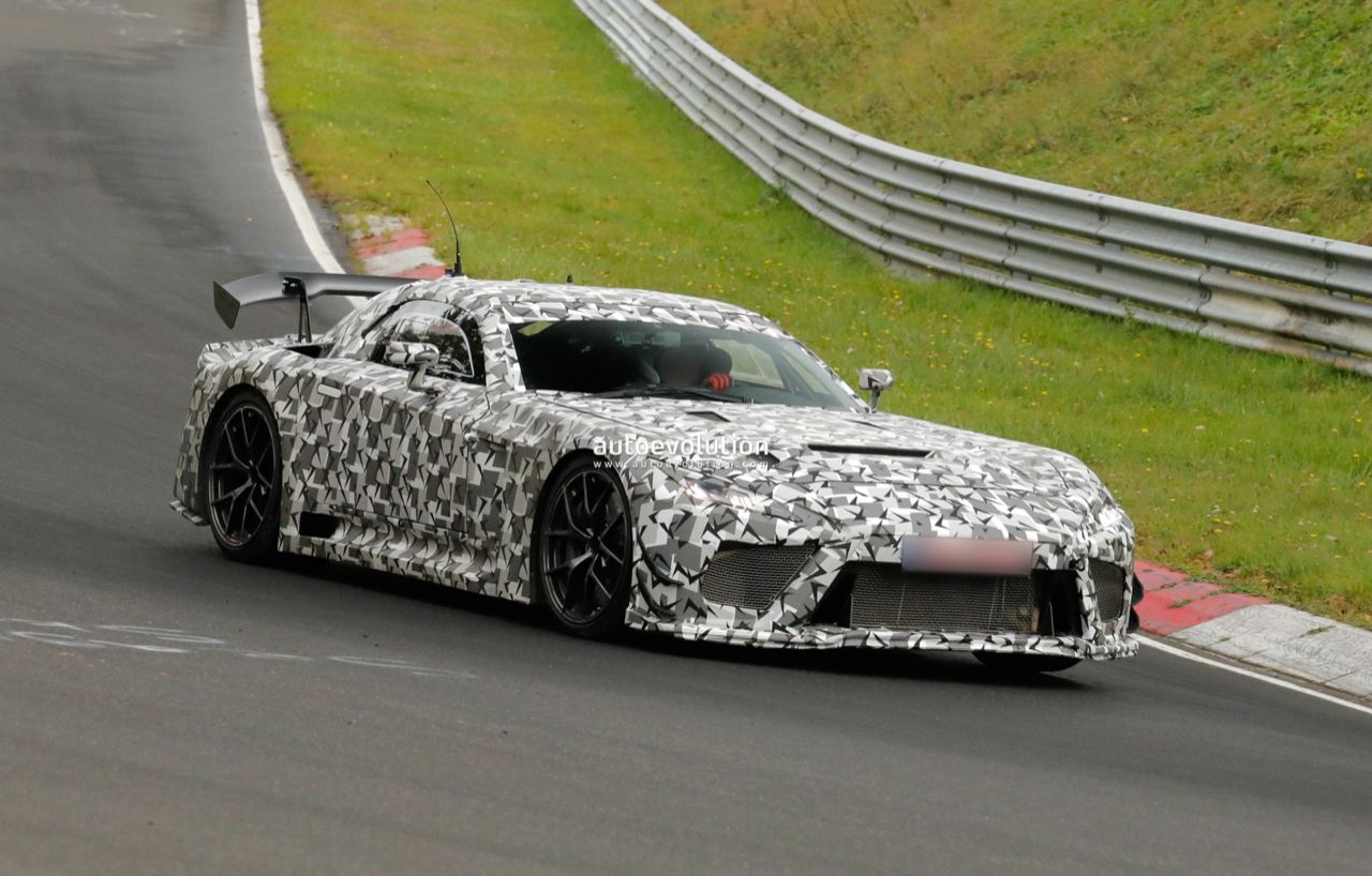 ตำนานเตรียมกลับมาเกิดใหม่ LEXUS LFR ทายาทความเร็ว LFA