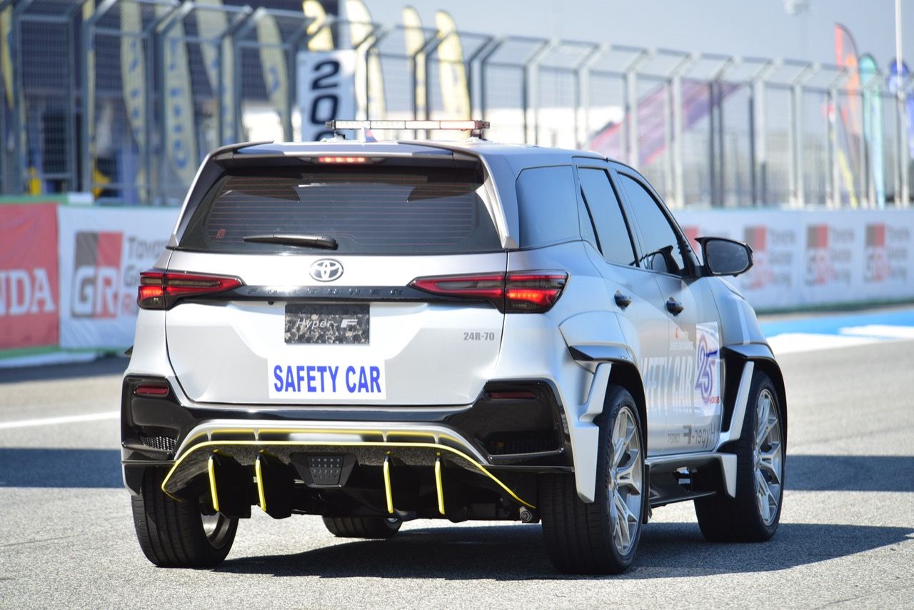 ดุดันยันปลายท่อ TOYOTA FORTUNER ชุดแต่ง HYPER FORCE 2025 วิ่งทดสอบใน ...