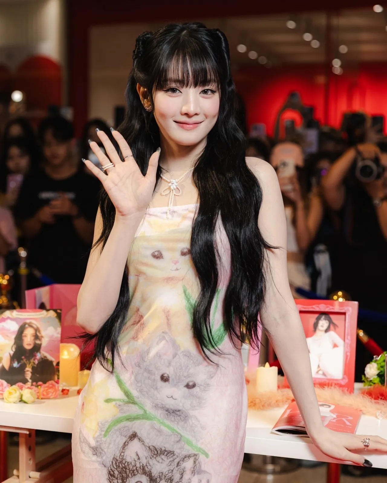 มินนี่ (G)I-DLE เปิดตัวตนอีกมุมให้รู้จักผ่านนิทรรศการ “MINNIE POP-UP STORE [HER] | SootinClaimon.Com