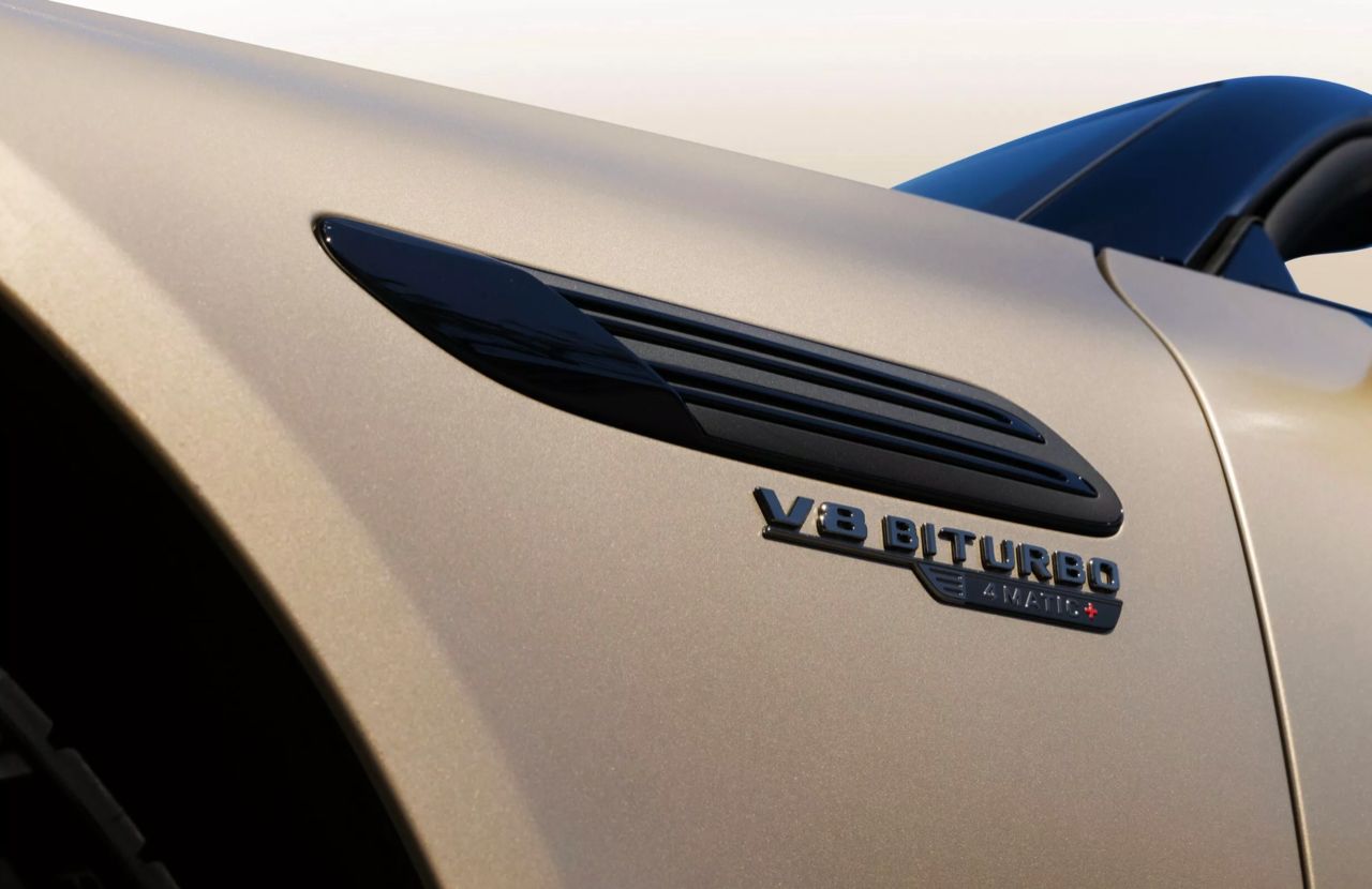 ทองอร่ามตา มาแล้ว Mercedes-AMG SL63 Manufaktur Golden Coast