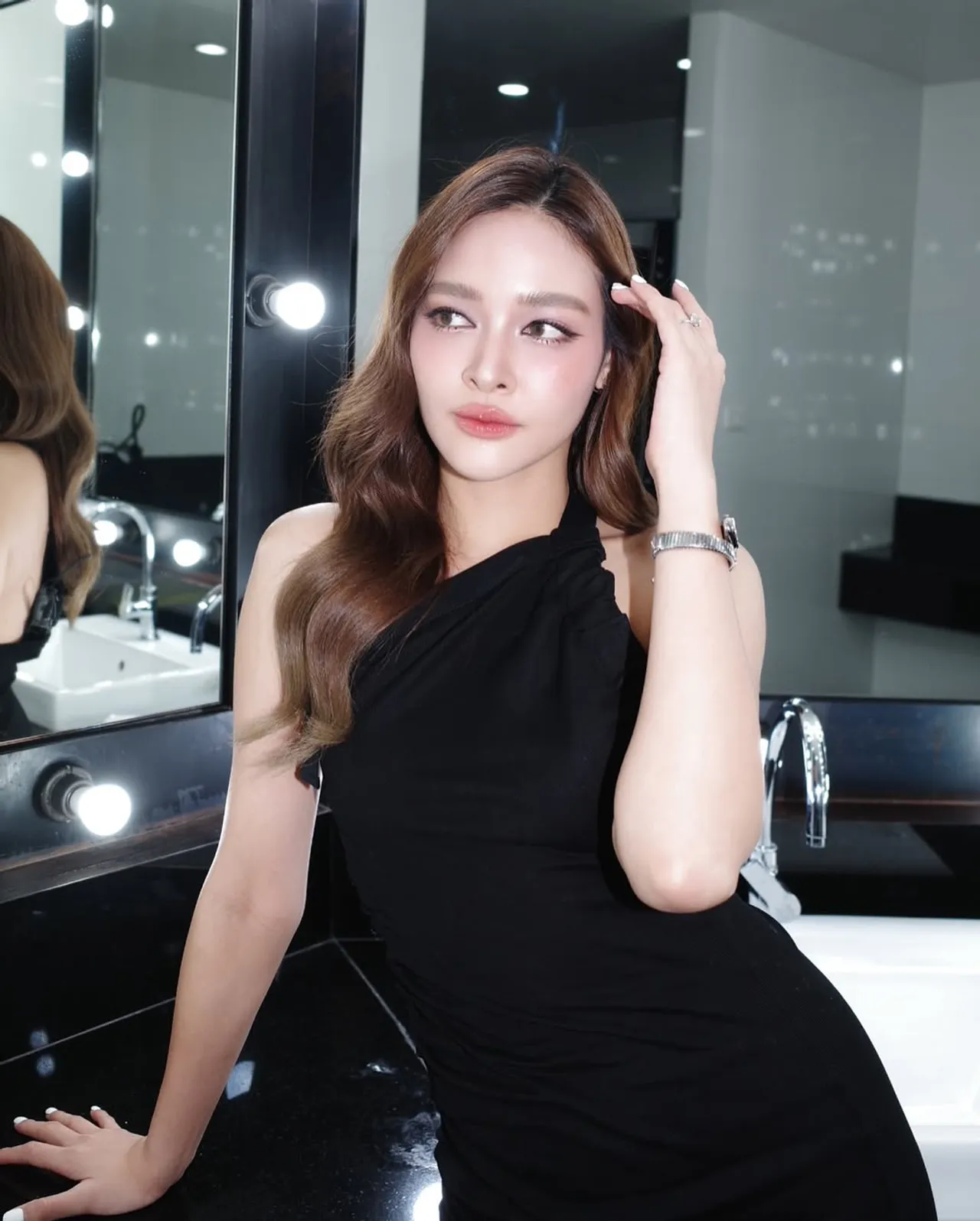 ปุ๊กลุก โพสต์คลิปคู่ ไมค์ ตอบชัดเจนไม่ใช่คู่เรา หลังถูกโยงพระเอกมีโลก 2 ใบ | SootinClaimon.Com