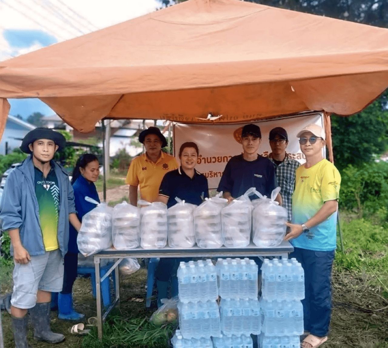 TOYOTA SCG รพ.สมเด็จเจ้าพระยา ตั้งโรงครัวช่วยเหลือผู้ประสบภัยน้ำท่วม จ.น่าน