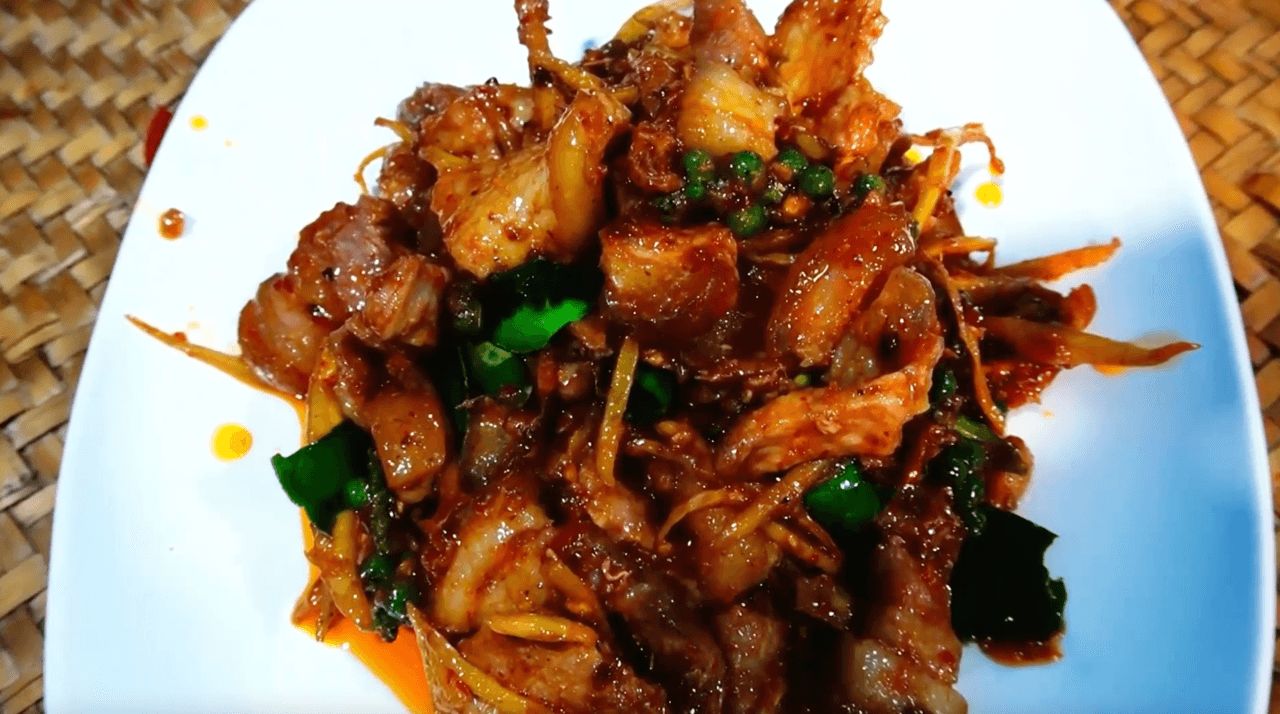 Flavorful Wild Cuisine and Heartwarming Views at Yodfa Garden in Huai Khot