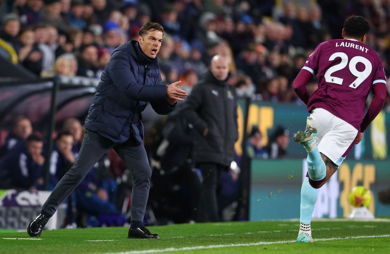 Two Big Teams Among Six Favorites to Be Next Premier League Managers ...