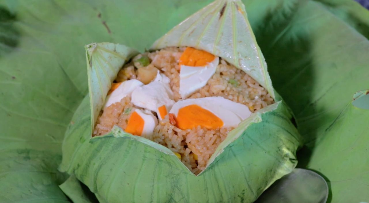 New Landmark Restaurant in Roi Et: A. Kung Pao Offers Big River Prawns ...