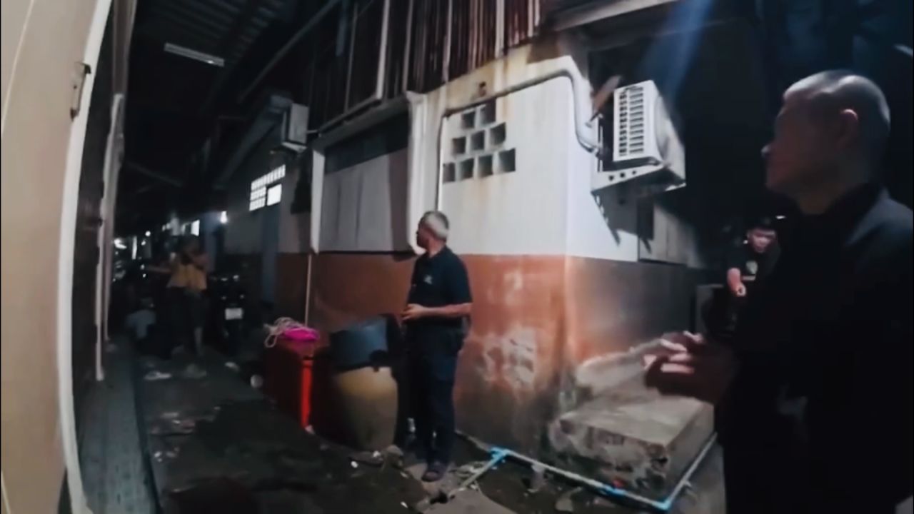 14-Year-Old Girl Playing with Friends Injured by Stray Bullet Piercing ...