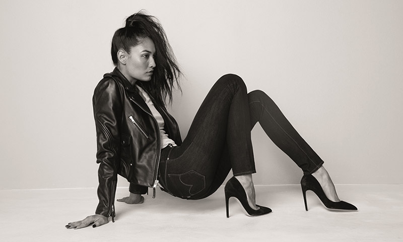 ปฏิวัติวงการกางเกงยีนส์ด้วย 'Liquid Shaping Tech'