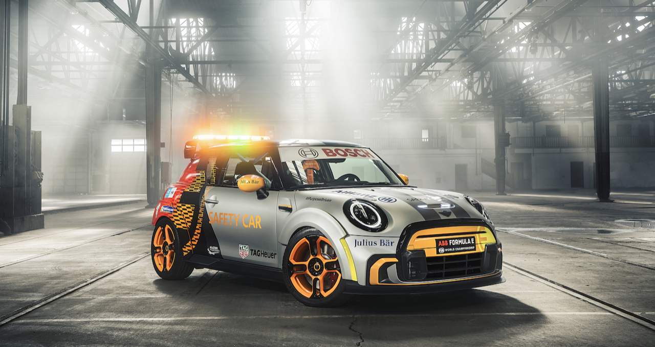 เล็กโหด! โผล่ในมอเตอร์เอ็กซ์โป MINI Electric Pacesetter inspired by JCW