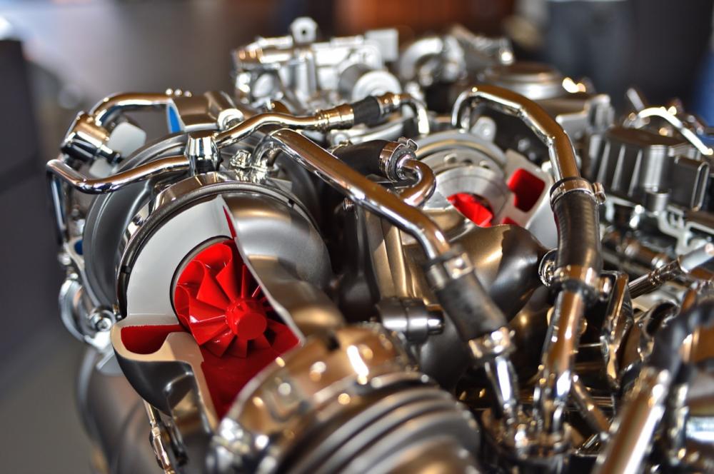 MERCEDES-BENZ OM656 ดีเซลเทอร์โบคู่ประสิทธิภาพสูงยุคสุดท้ายของแบรนด์ตราดาว