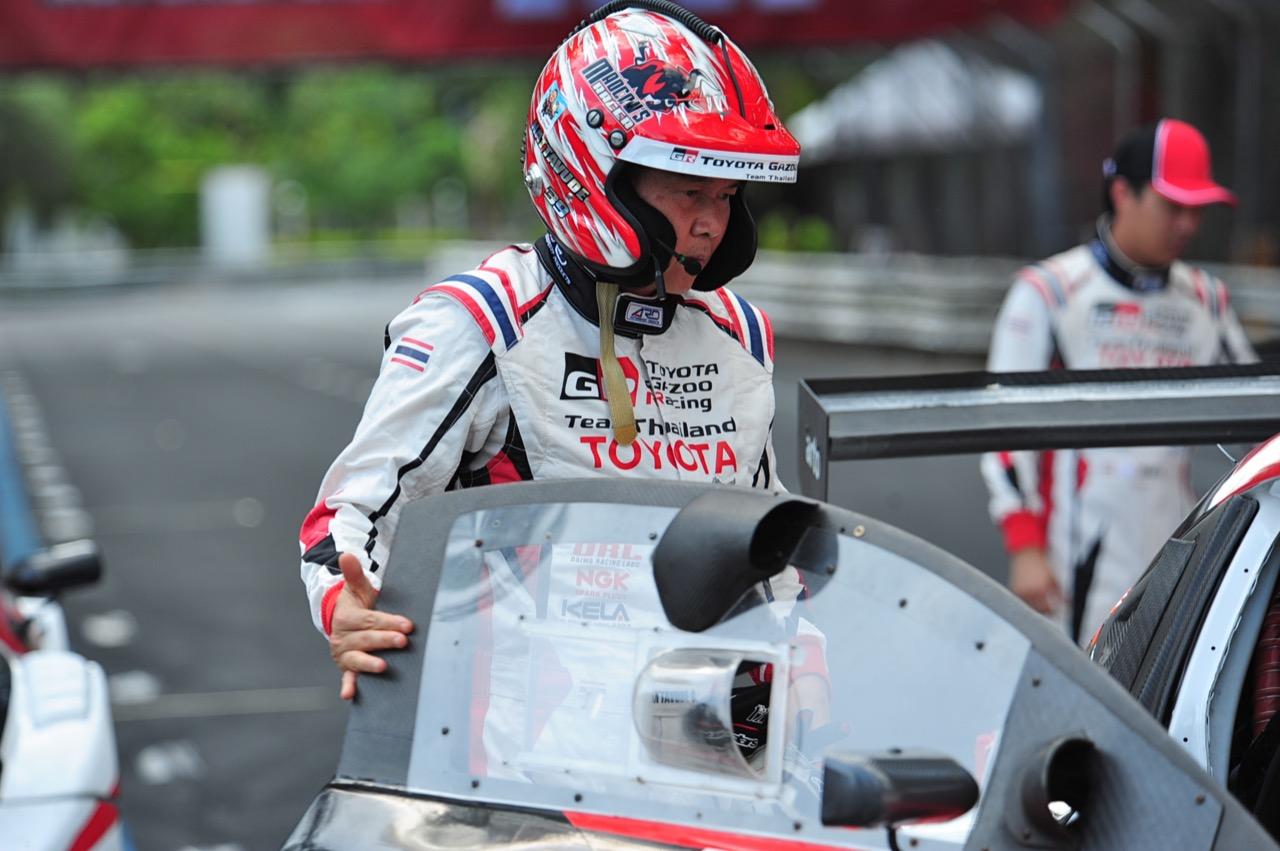 ยืนหนึ่งเจ้าความเร็ว TOYOTA GAZOO RACING TEAM THAILAND รับถ้วยพระราชทาน ...
