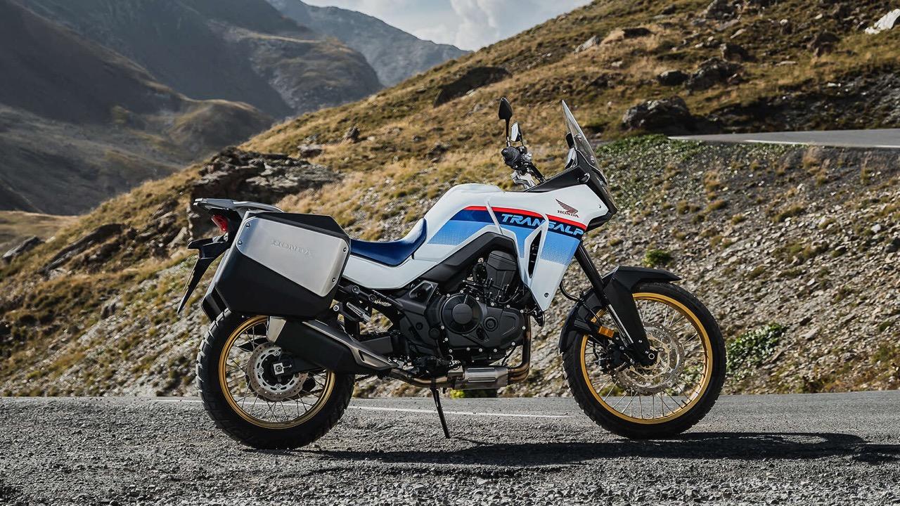 ตัวตึงทางฝุ่น New Honda XL750 Transalp