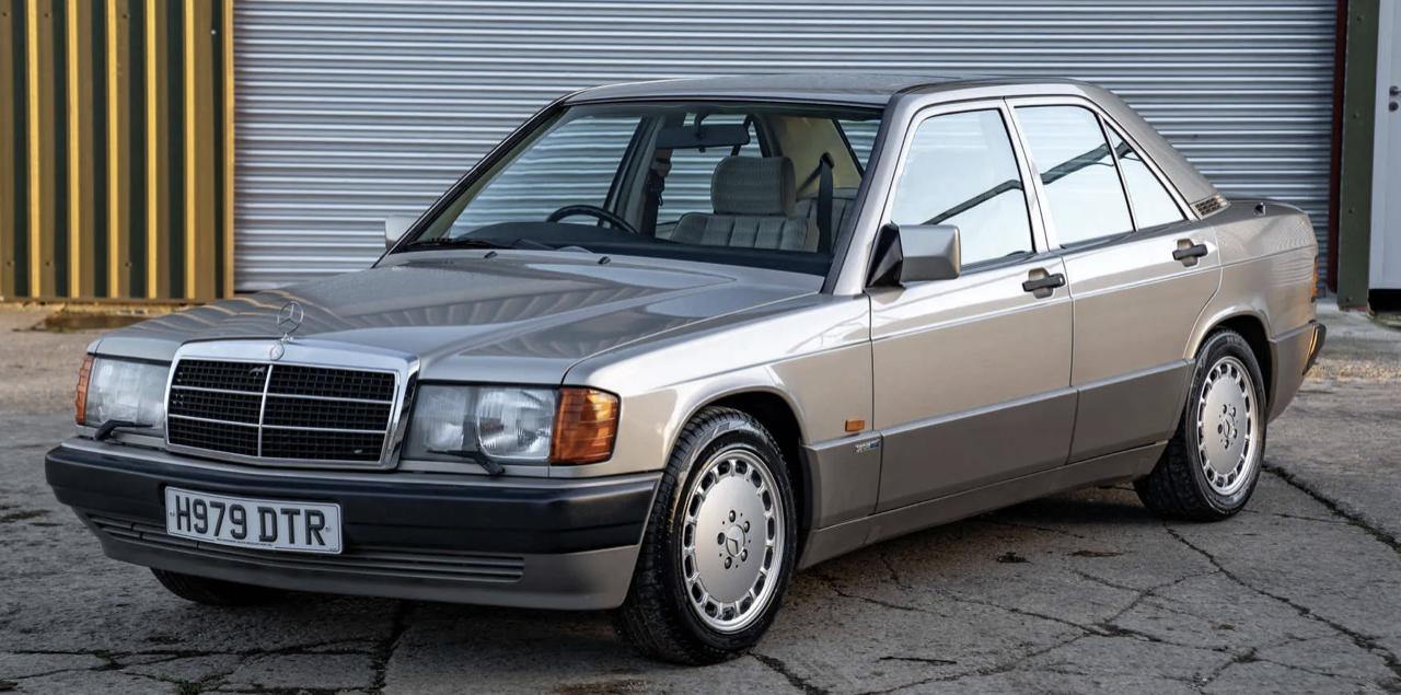 Baby-Benz 190E รถเล็กมีของ ความคลาสสิกที่ยังโลดแล่นได้ แต่โค้งสุดท้ายแล้วนะ