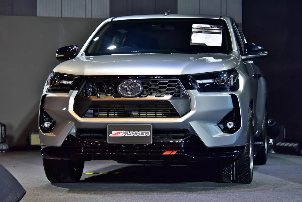 อย่างแจ่ม ส่องตัวเต็ม TOYOTA HILUX REVO Z EDITION BY AZC