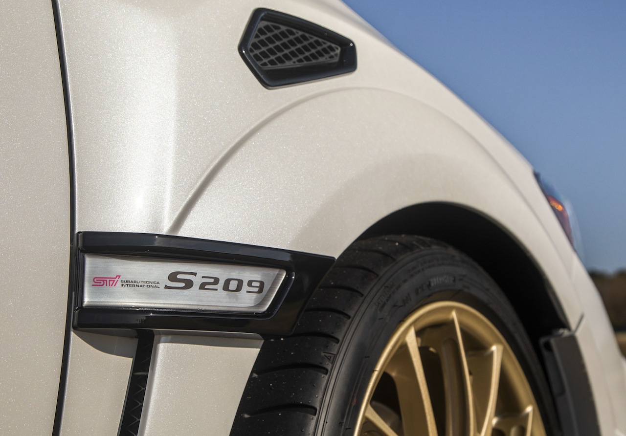 ดาวลูกไก่สายโหด SUBARU WRX STi S209