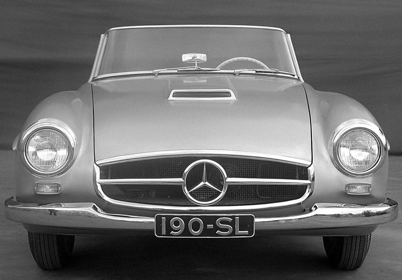 ย้อนอดีต ดวงดาวแห่งความฝัน MERCEDES BENZ 190SL R121