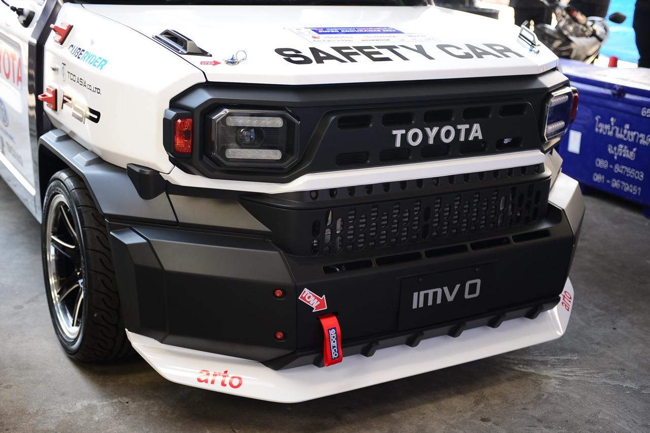 Toyota IMV 0 ต้นแบบรถสู้งานทรงเก๋ที่เราอยากให้มีมากกว่าบอดี้กระบะ