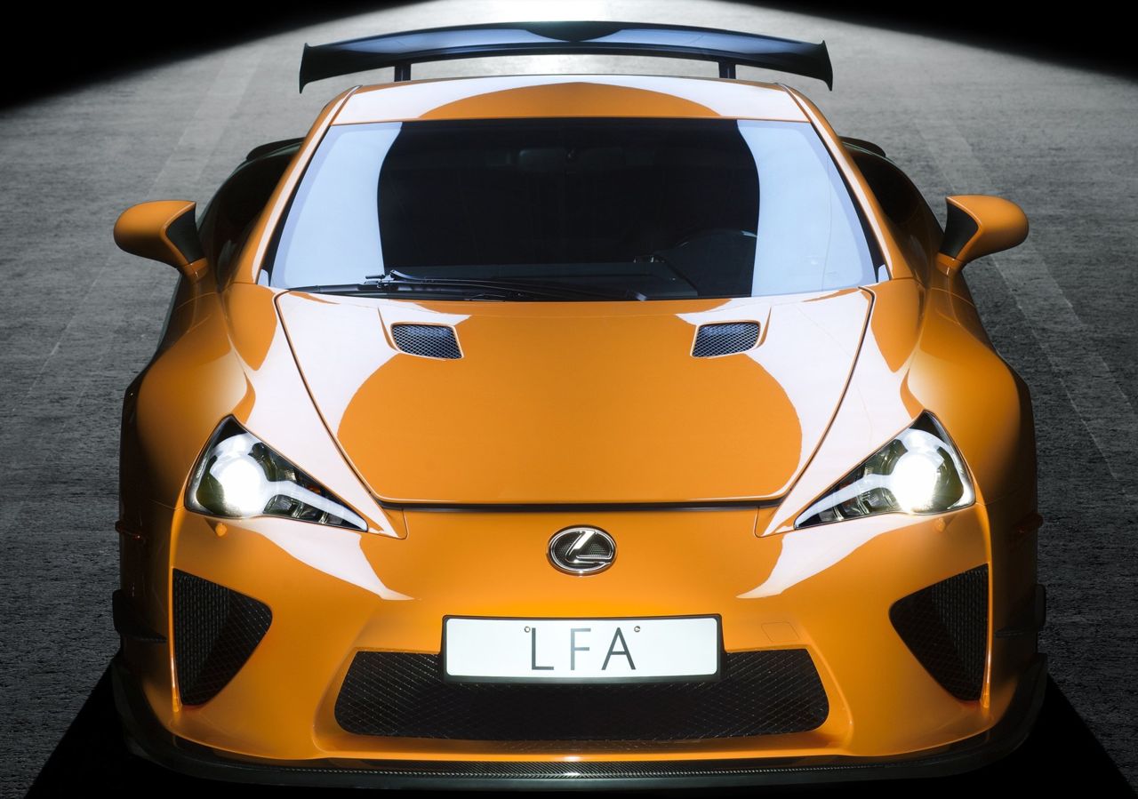 ย้อนรอยสุดยอดรถสปอร์ตญี่ปุ่น LEXUS LFA