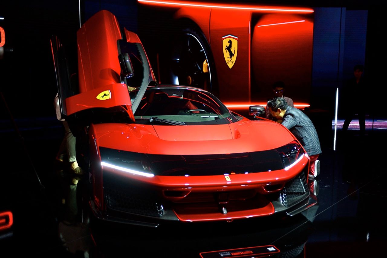 เริ่มแล้ว Universo Ferrari ที่เอมสเฟียร์ ส่องม้าลำในนิทรรศการ Ferrari ...