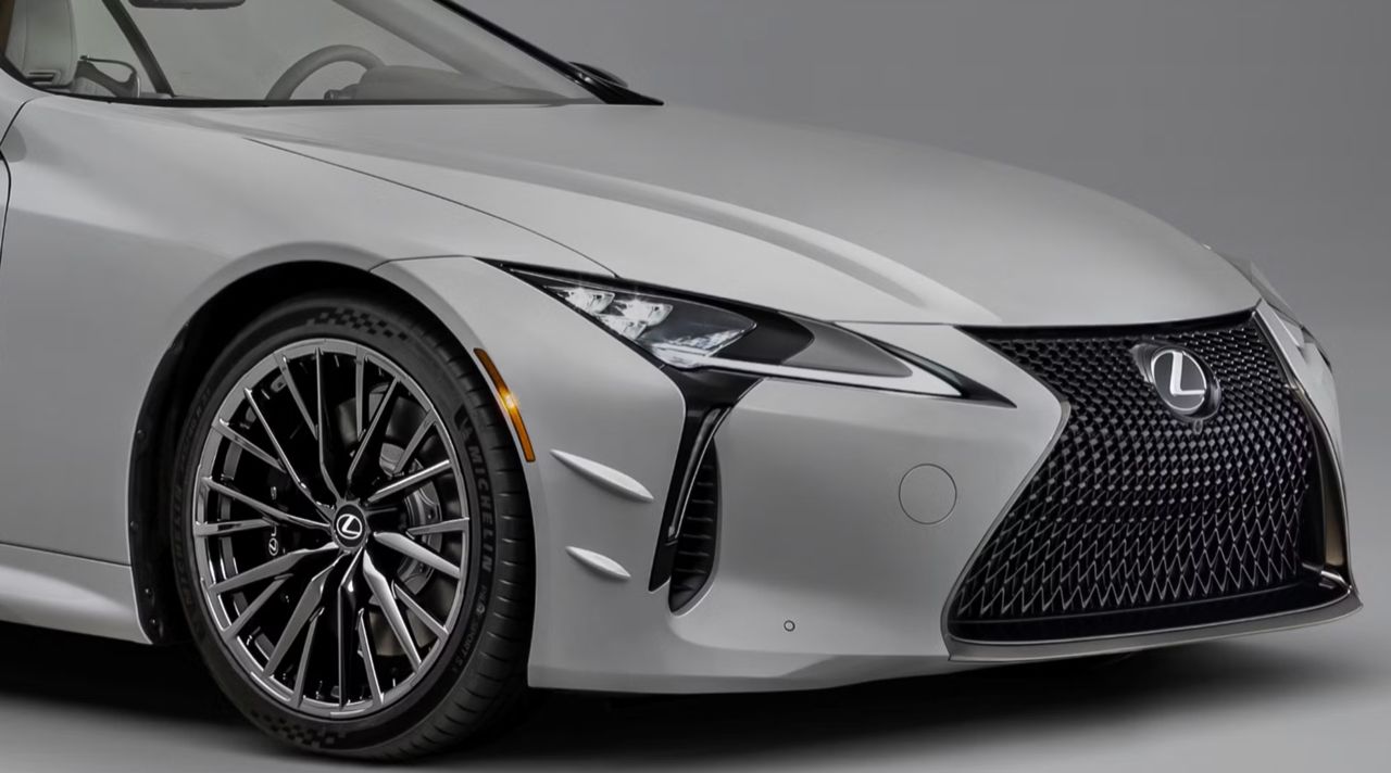 LEXUS ยกเลิกเครื่อง V6 ไฮบริด เสียบ V8 แทนที่ในสปอร์ต LC รุ่นปรับโฉม 2026