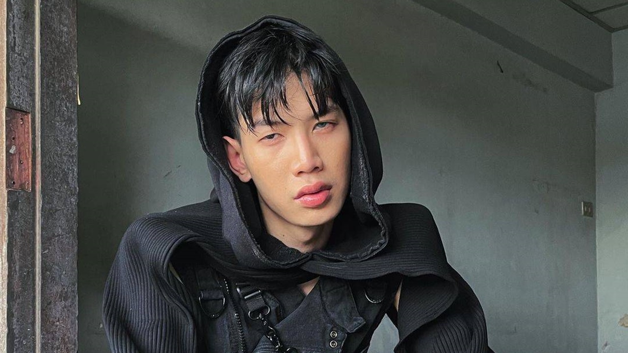 ท็อป Lazyloxy ตอบคำถามสุดโหดจากชาวเน็ต เป็นคนติดเซ็กซ์มากมั้ย