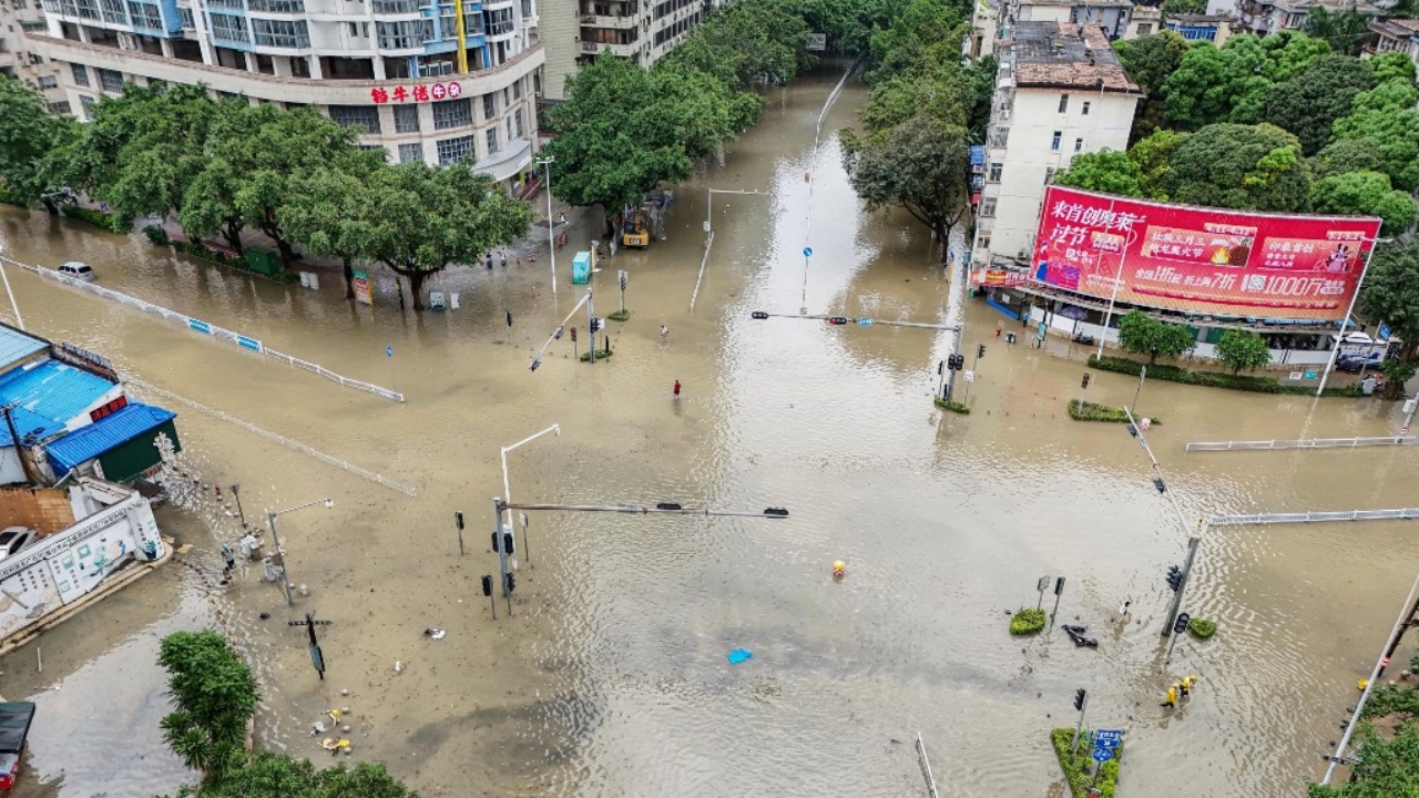 น้ำท่วมใหญ่ทางภาคใต้ของจีน ประกาศเตือนภัยระดับ 4 | SootinClaimon.Com