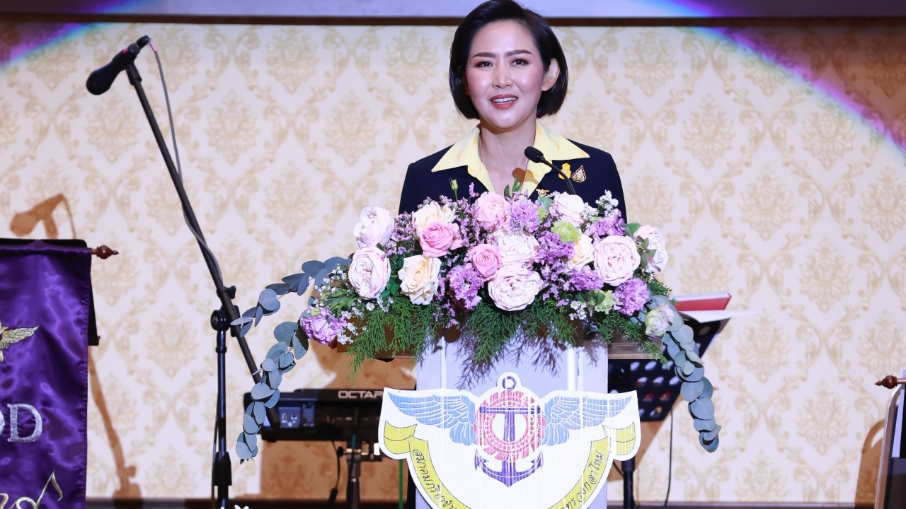 ผู้พันลิซ่า นำแม่บ้าน จัดใหญ่ งานวันสถาปนา 32 ปี สมาคมภริยา สป