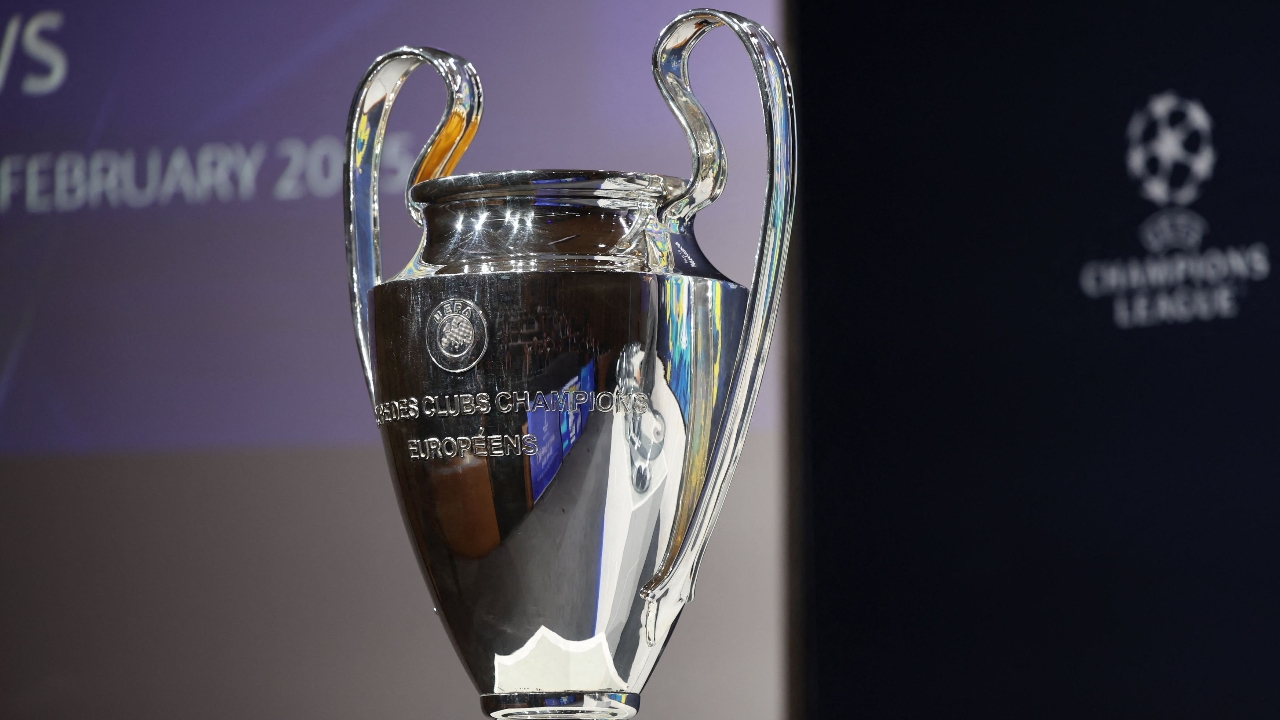 เต็ง 1 คาดไม่ถึง "ซูเปอร์คอม" ฟันธงเต็งแชมป์ UCL ล่าสุด เปิดโปรแกรมรอบรองชนะเลิศ