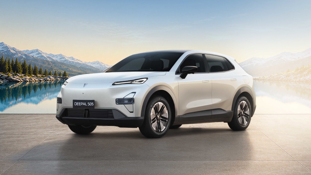 CHANGAN Celebrates Global Sales of DEEPAL S05 Electric Car Surpassing ...